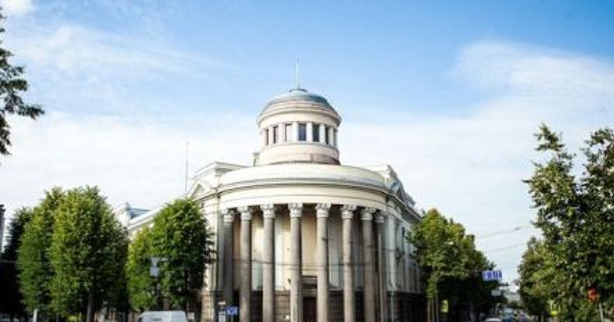 The Ministry of Justice and the Parliament Building | Architectuul