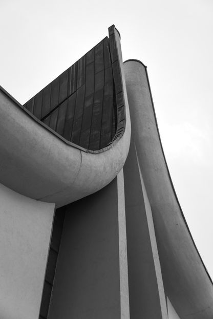 Catholic Cathedral Church of the Sacred Heart of Jesus | Architectuul