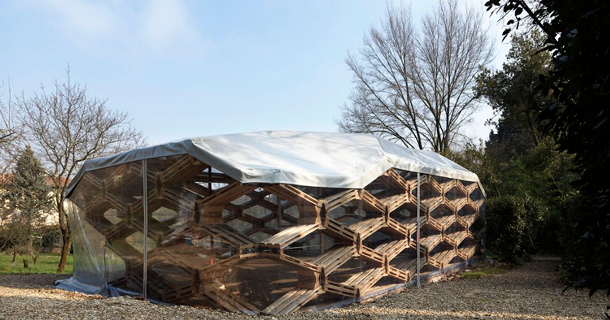 Recycled Pallet Pavillion | Architectuul