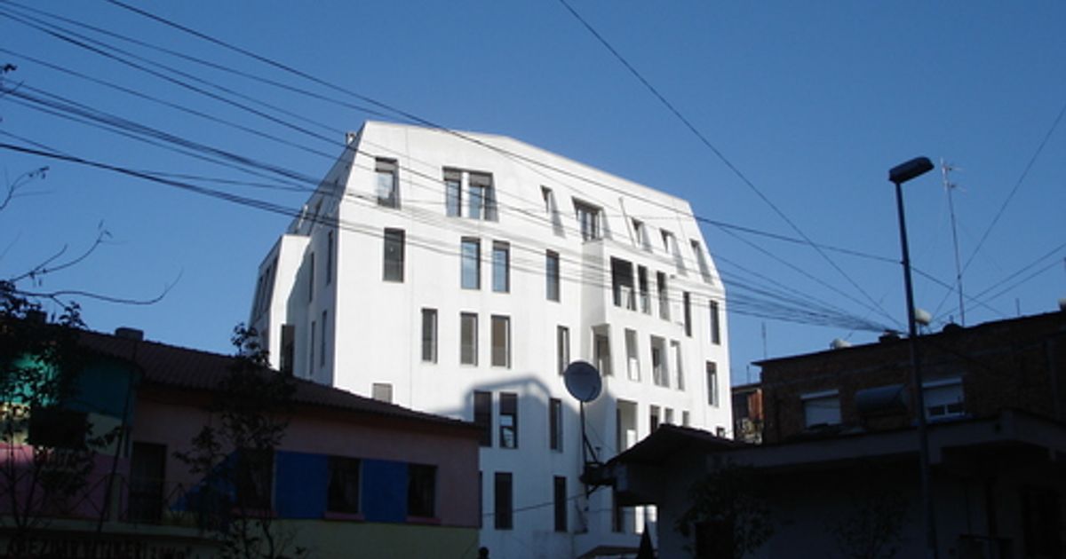 White Stone Residential Building | Architectuul