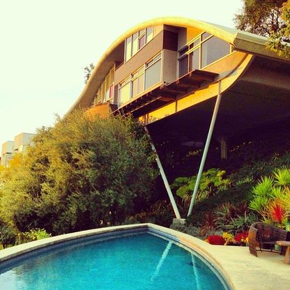 Rainbow House | Architectuul