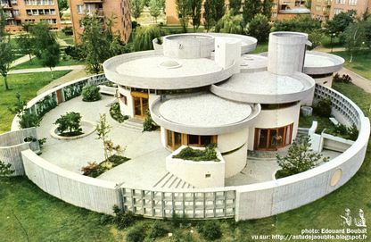 Little Rounded Library | Architectuul