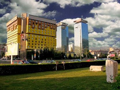 UNIS Towers | Architectuul