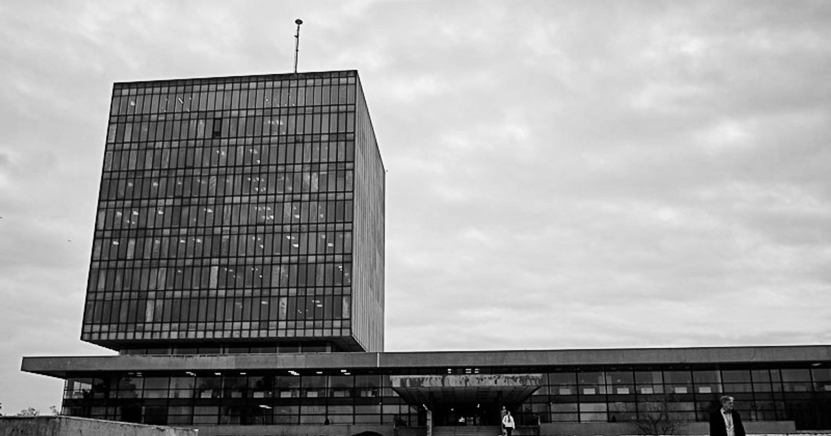 Cube Building | Architectuul