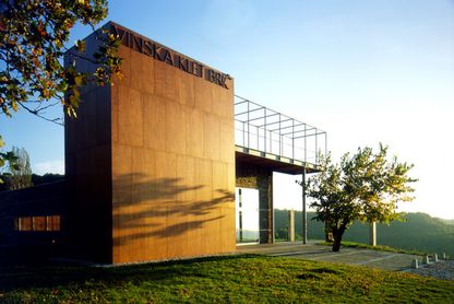 Bell-Lloc Winery | Architectuul