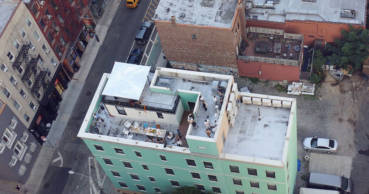 The Invisible Blanket | Architectuul