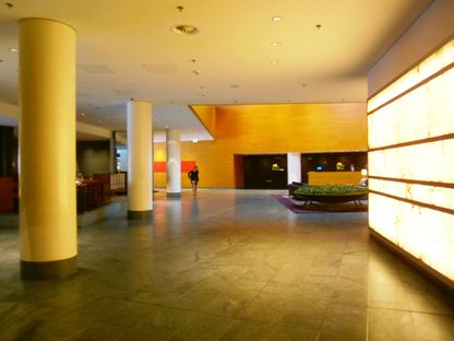 Grand Hyatt Hotel and Office Building | Architectuul