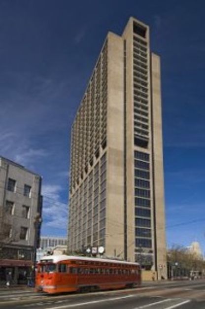 Fox Plaza | Architectuul