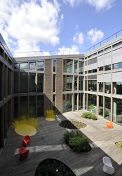 Solon Corporate Headquarters | Architectuul