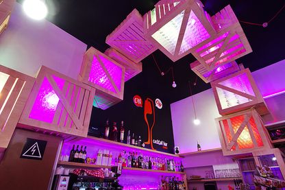 Cin Cin Cocktail Bar | Architectuul