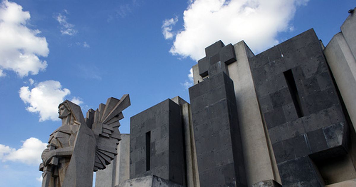 Cemetery of Blue | Architectuul