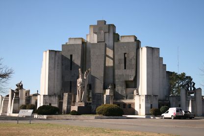 Cemetery of Blue | Architectuul