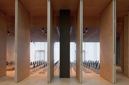 Alta Diagonal Building | Architectuul