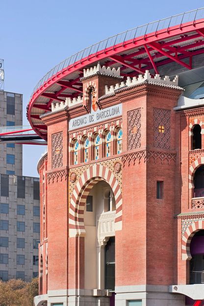 Las Arenas | Architectuul