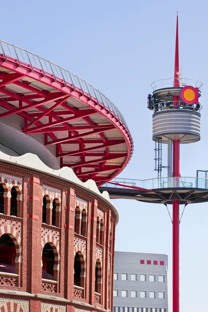 Las Arenas | Architectuul