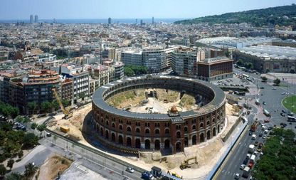 Las Arenas | Architectuul