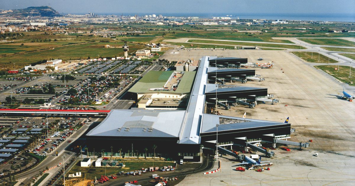 El Prat Airport Terminal T2 | Architectuul