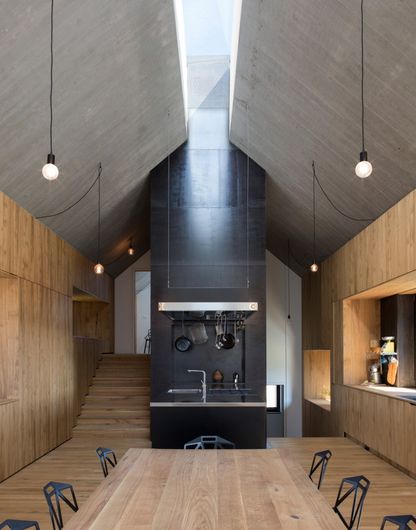 Chimney House | Architectuul