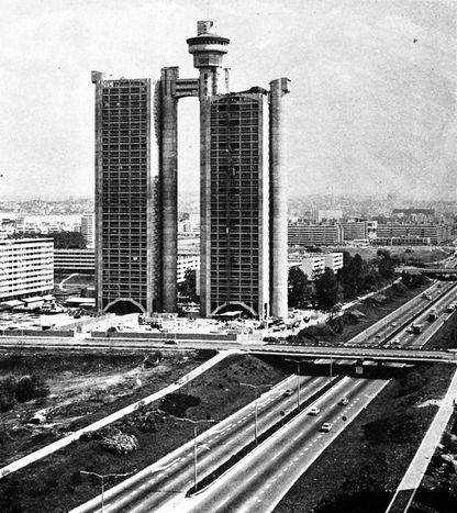 Genex Tower | Architectuul