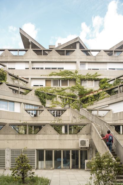 Ivry-sur-Seine Social Housing Complex | Architectuul