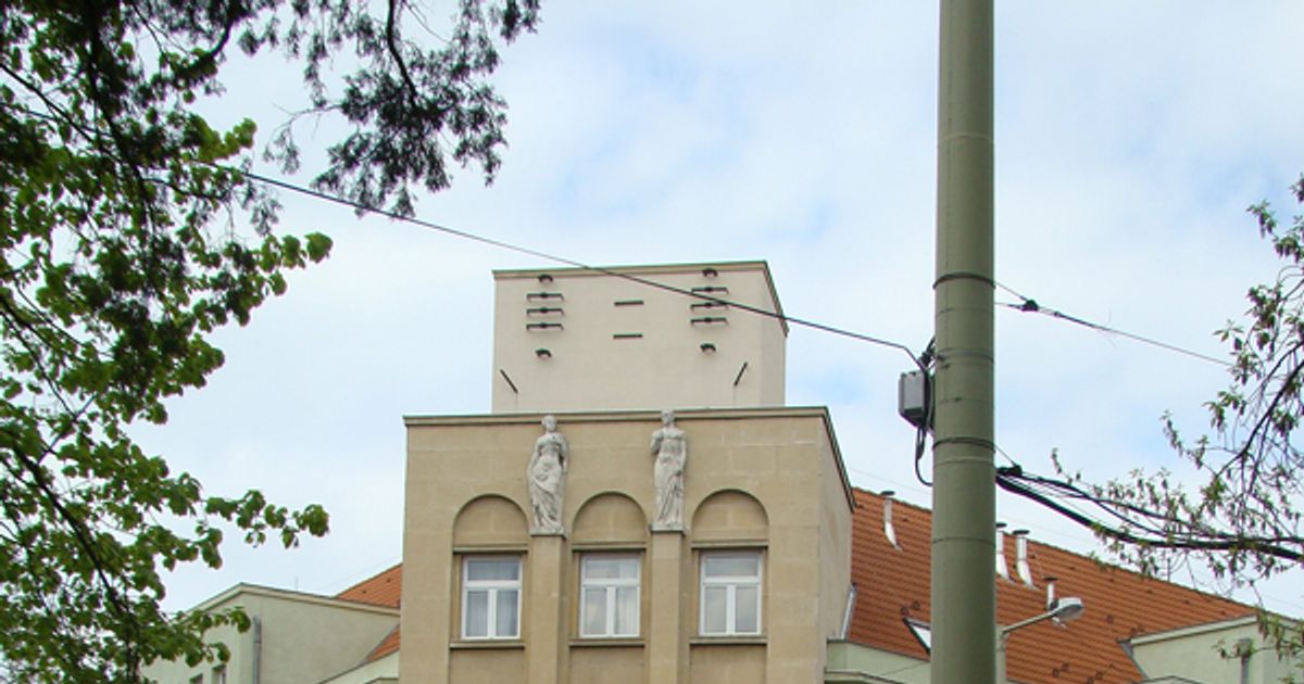 Headquarters for the State Social Security Institute | Architectuul