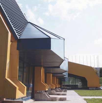 Pionir Sports Hall | Architectuul