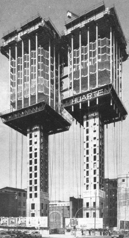 Colon Towers | Architectuul