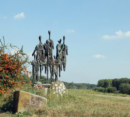 Toblerone Tower | Architectuul