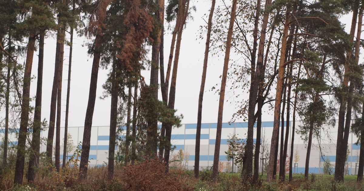 Logistics Landscapes | Architectuul