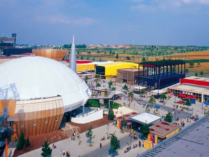 Japanese Pavilion for Expo 2000 | Architectuul