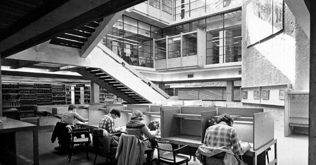 The Bata Library | Architectuul