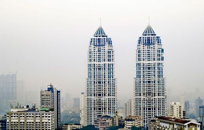 The Imperial Towers II | Architectuul