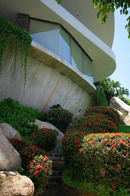 Arango House | Architectuul