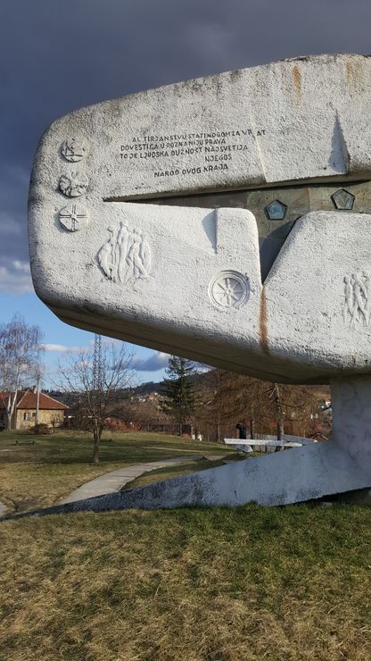 Monument Vogosca | Architectuul