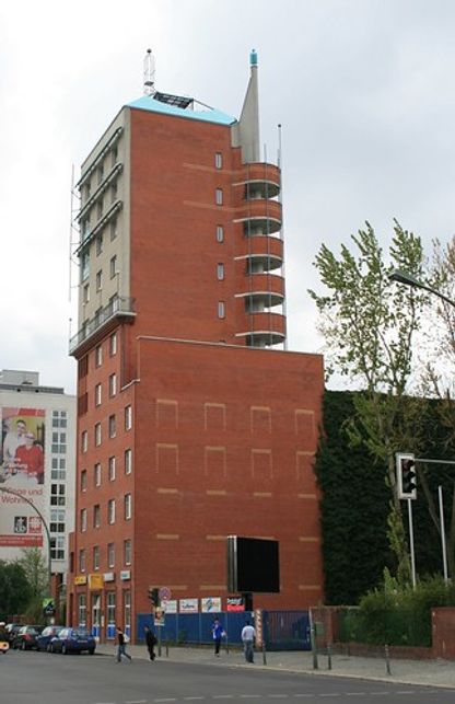 IBA Block 9 | Architectuul