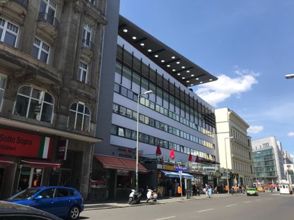 Checkpoint Charlie Apartments | Architectuul