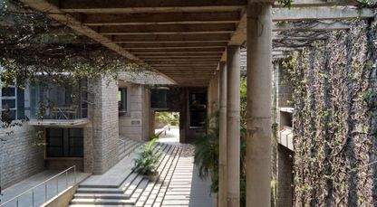 Kanchenjunga Apartments | Architectuul