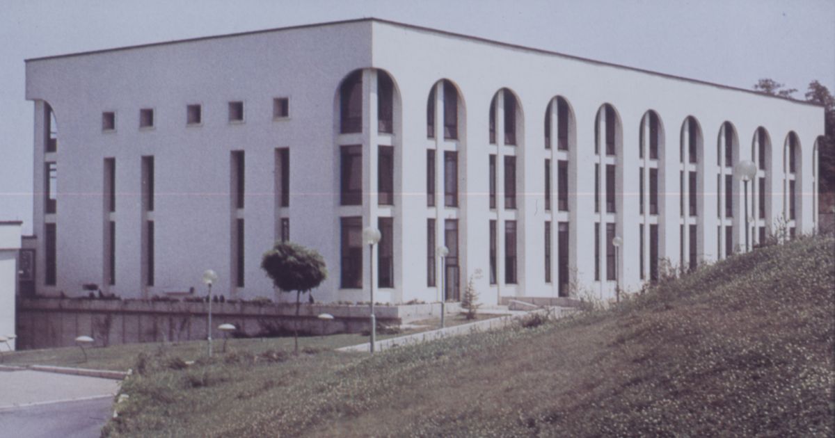 Institute of Earthquake Engineering and Engineering Seismology ...