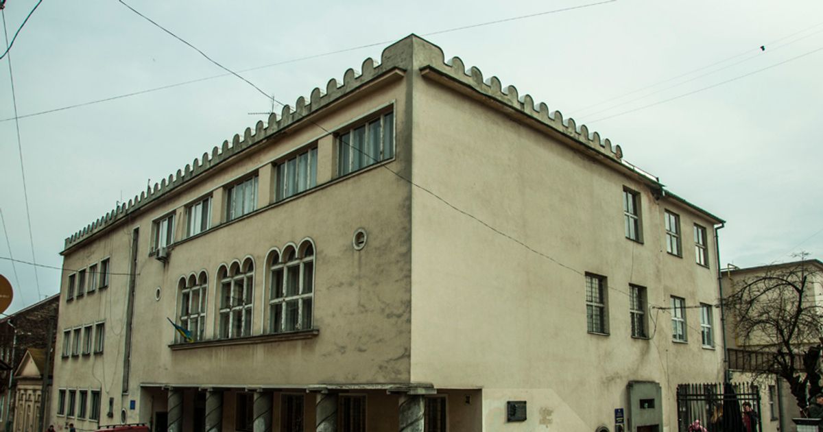 Jewish House and School | Architectuul