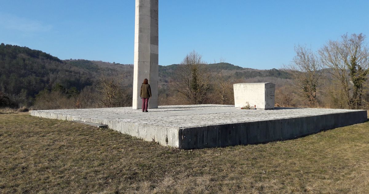 Monument with Ossuary of Peoples Hero Vladimir Gortan | Architectuul