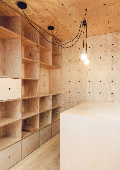 Square of Traditional Crafts | Architectuul