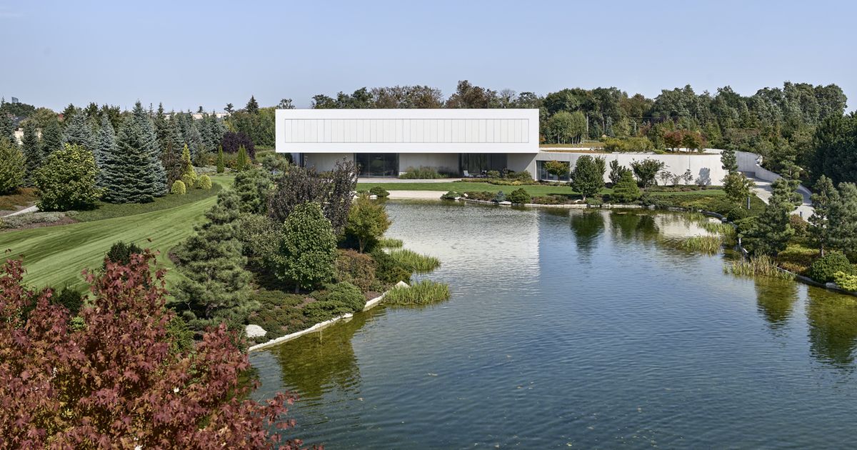 From the Garden House | Architectuul