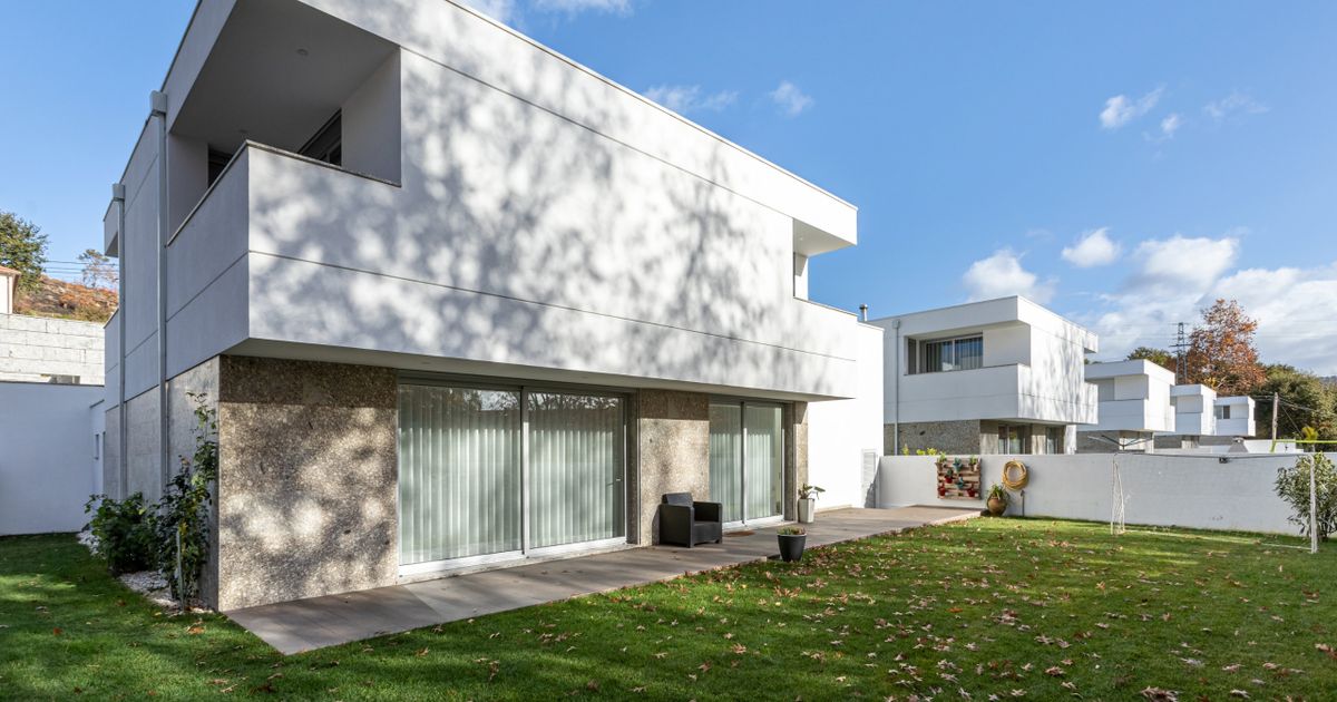 Middle Plan | Architectuul