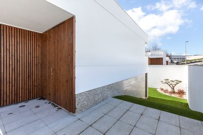 Middle Plan | Architectuul