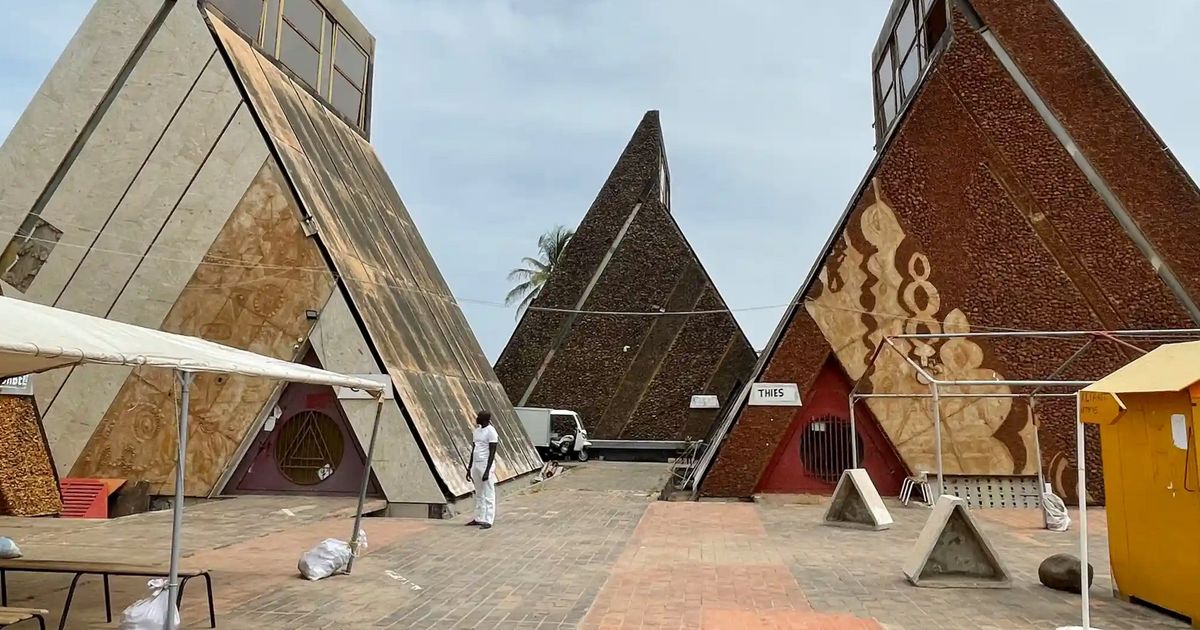 The International Fair of Dakar | Architectuul