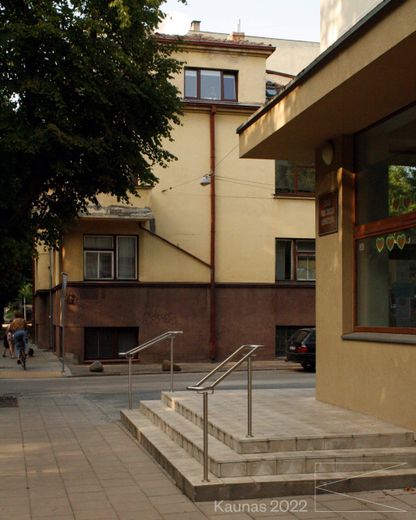 Jewish Gymnasium | Architectuul Jewish Gymnasium | Architectuul